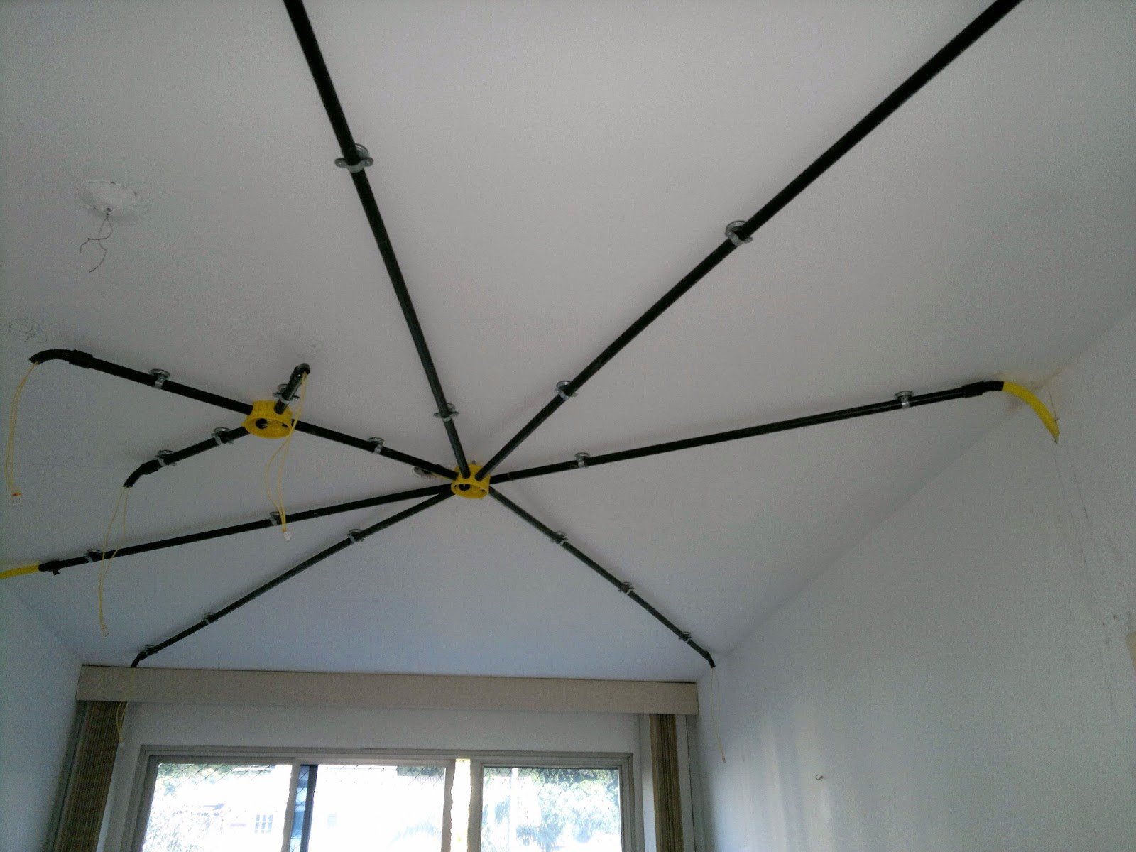 Saiba como organizar fios e cabos com eletrodutos | KrausMuller ...